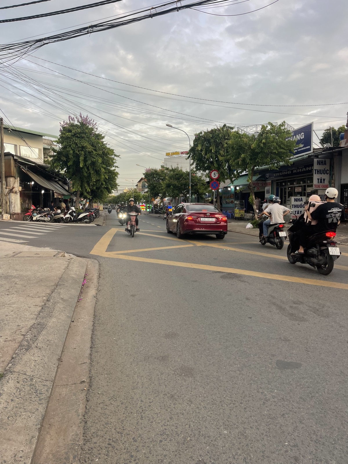 Bán nhà 36/12 Song Hành Trung Chánh Huyện Hóc Môn - Bán Nhà Đẹp